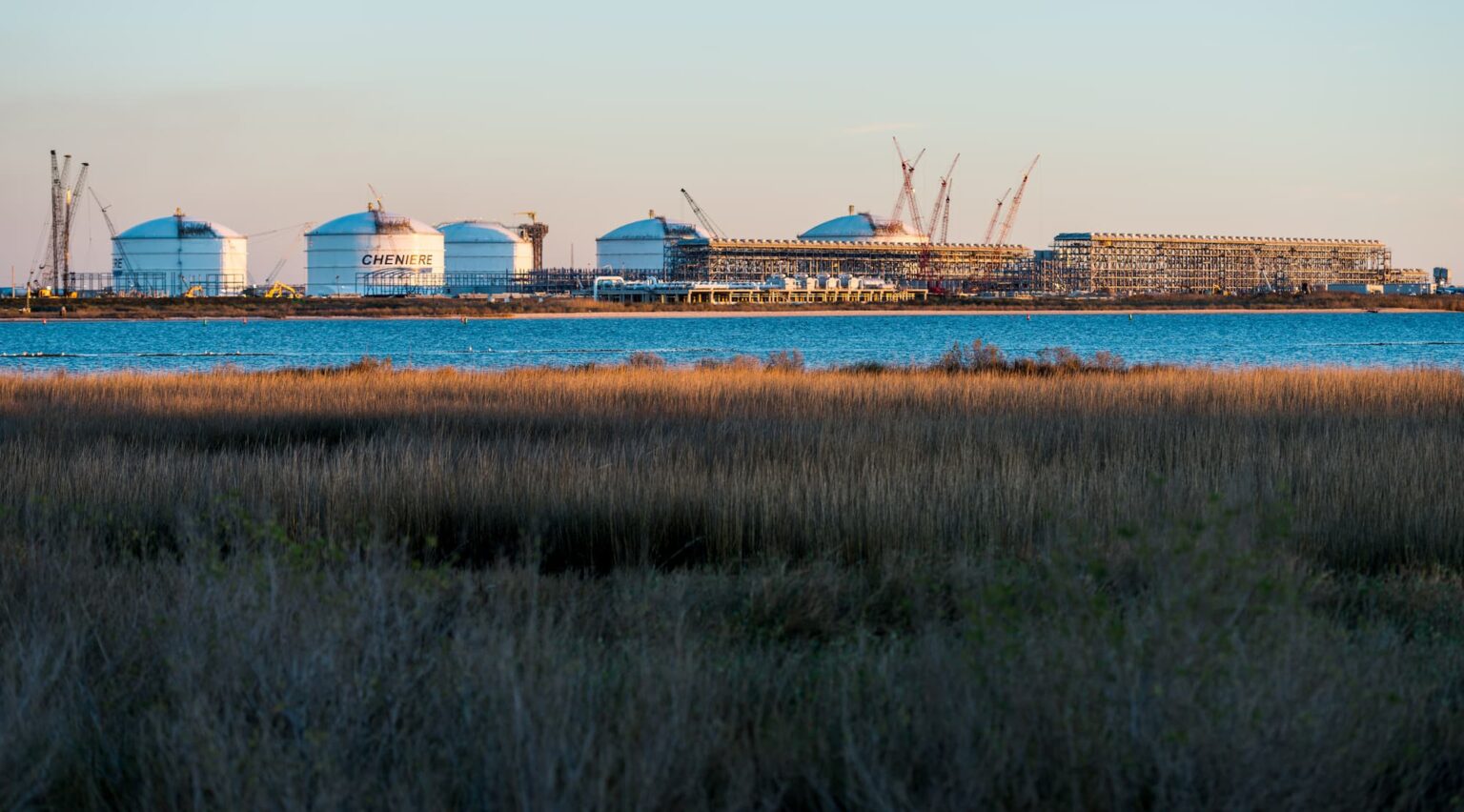 HIF Global engages Bechtel, Siemens Energy, and Topsoe for eFuels ...