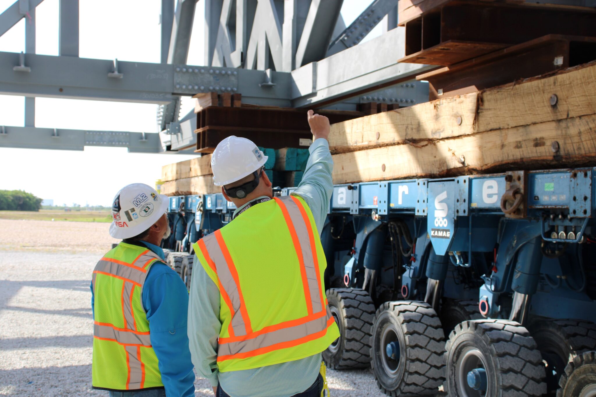 Bechtel Completes Jack and Set of Mobile Launcher 2 Base at Kennedy ...
