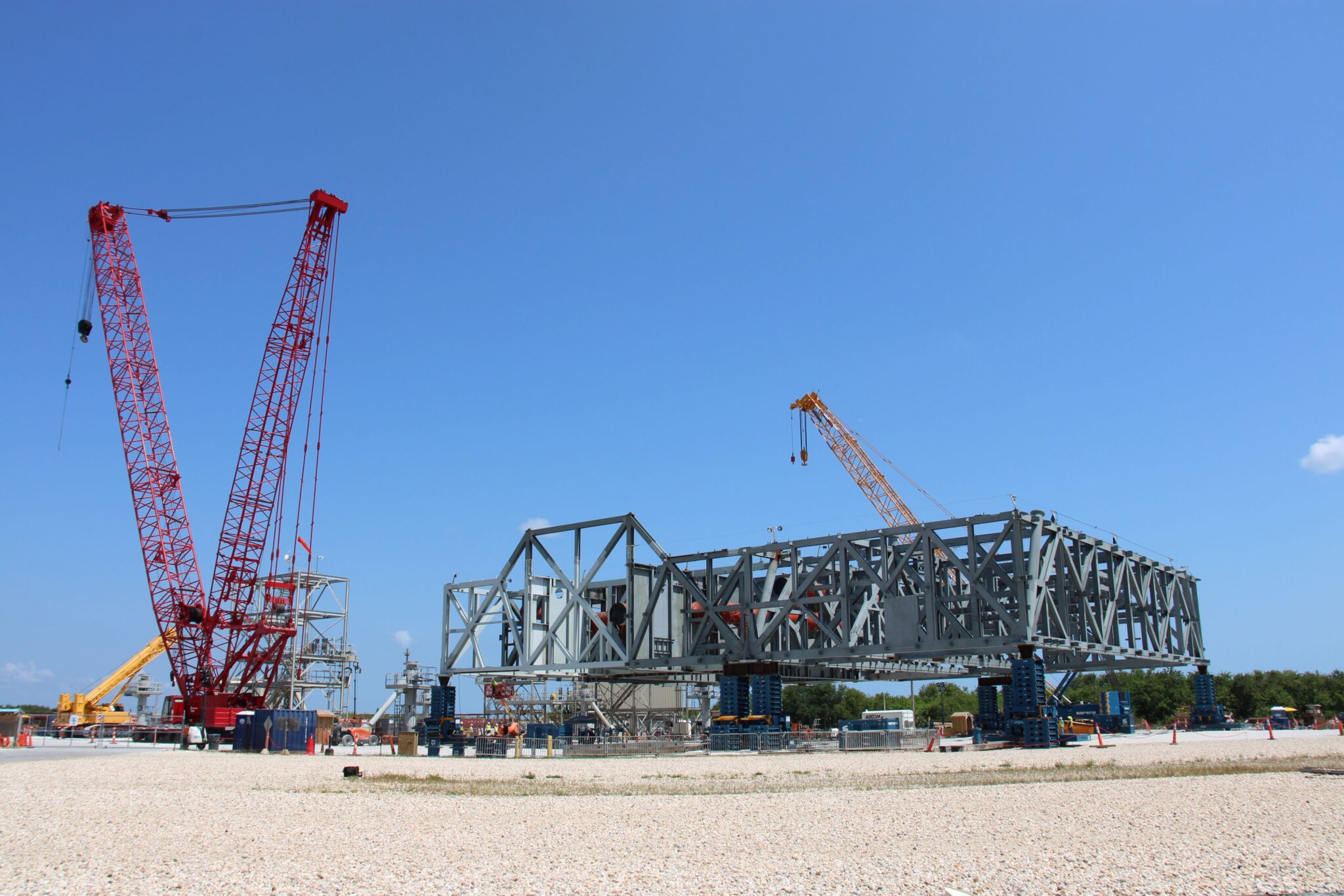 Bechtel Completes Jack and Set of Mobile Launcher 2 Base at Kennedy ...